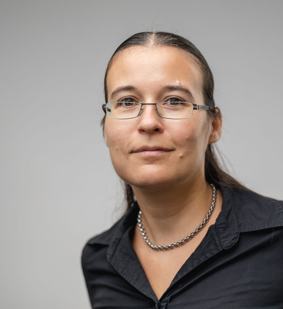 Nina Hernitschek – Centro de Astronomía de la Universidad de Antofagasta